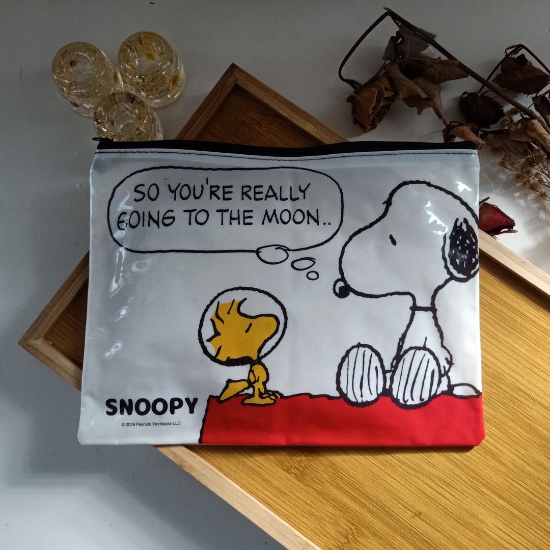 Snoopy Vinyl Pouch, Women's Fashion, Bags & Wallets, Purses & Pouches ...