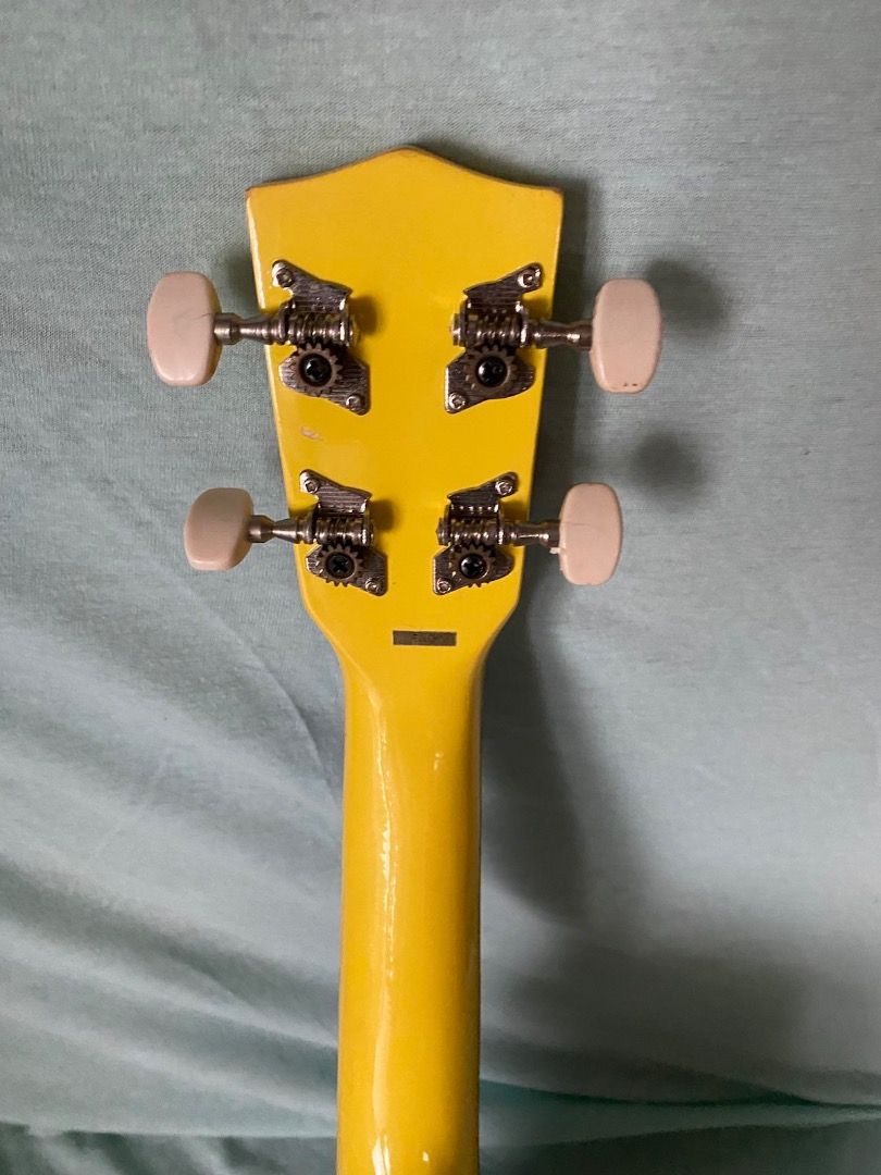 SPONGEBOB SQUARE PANTS UKULELE SBUK02, Hobbies & Toys, Music & Media ...