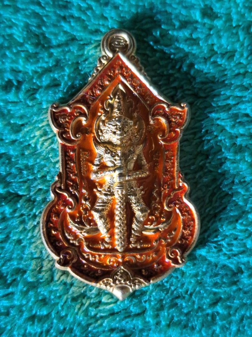 Taowesuwan Lp. Yit, Hobbies & Toys, Memorabilia & Collectibles ...