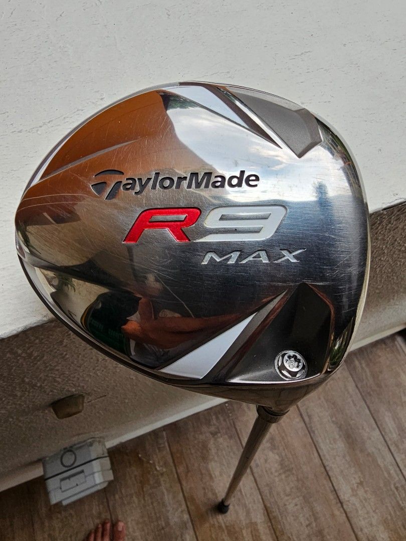 Taylormade r9 max (10.5) SR, Sports Equipment, Sports & Games, Golf on ...