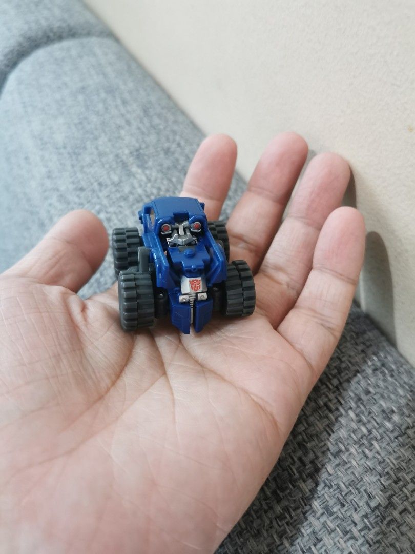 Transformers ROTF Wheelie legend class, Hobbies & Toys, Toys & Games on ...