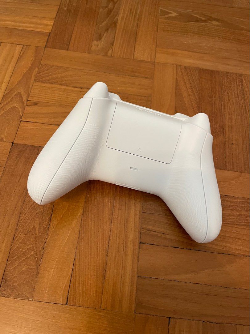 Xbox Wireless Controller - Robot White, Video Gaming, Video Game ...