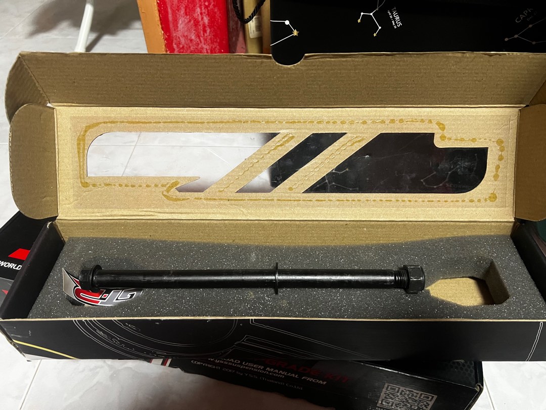 Xmax 300 Stock Front Wheel Axle/Slider, Motorcycles, Motorcycle ...