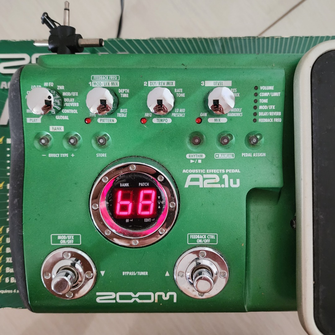 Zoom A2.1u Effects Pedal, Hobbies & Toys, Music & Media, Music Accessories on Carousell