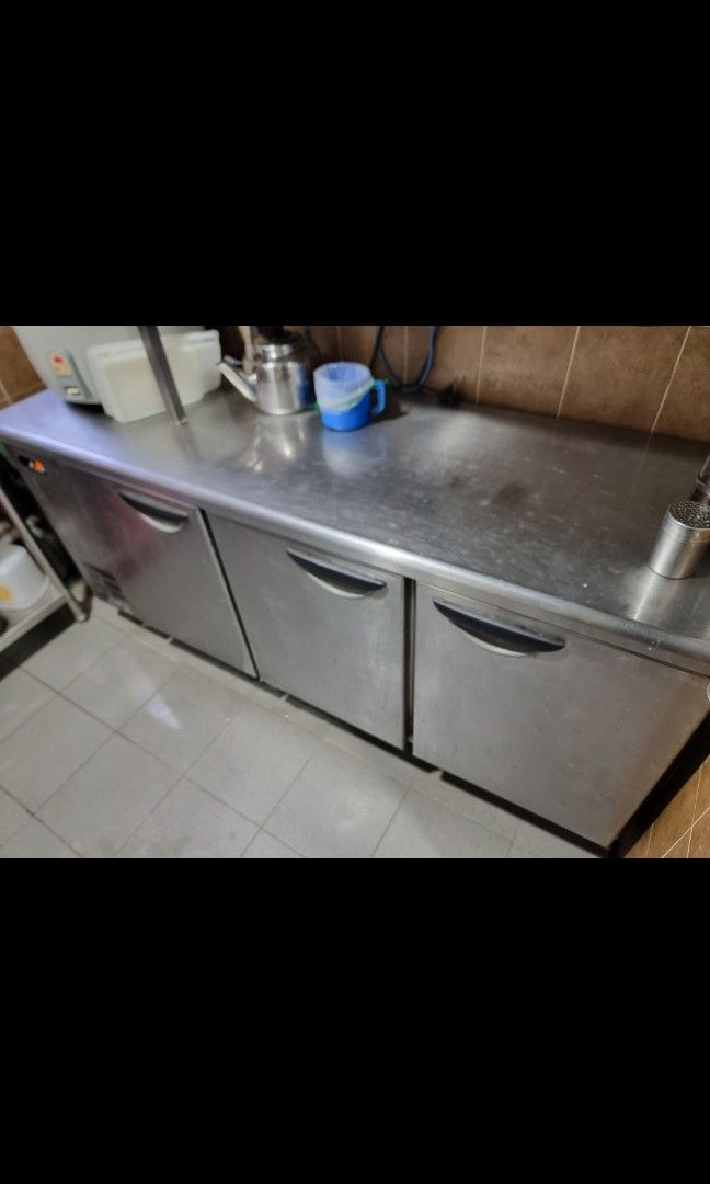 3 door chiller n aluminium tables, TV & Home Appliances, Kitchen ...