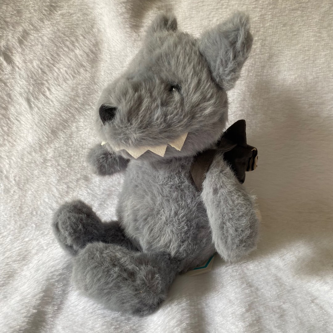 [現貨] JELLYCAT Backpack Wolf 背囊小狼, 興趣及遊戲, 玩具 & 遊戲類 - Carousell