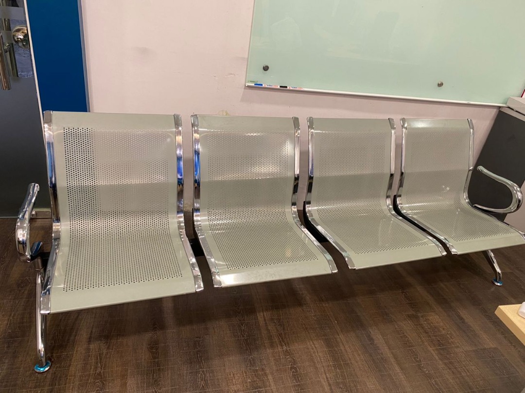 Airport 4 seater Linked Chair (RM550), Furniture & Home Living ...