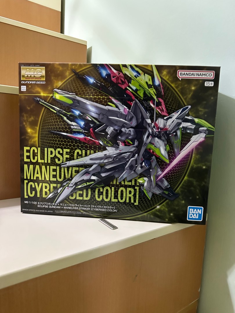 BANDAI MG Eclipse Gundam (Cyberised colors) with Flamingsnow decal ...