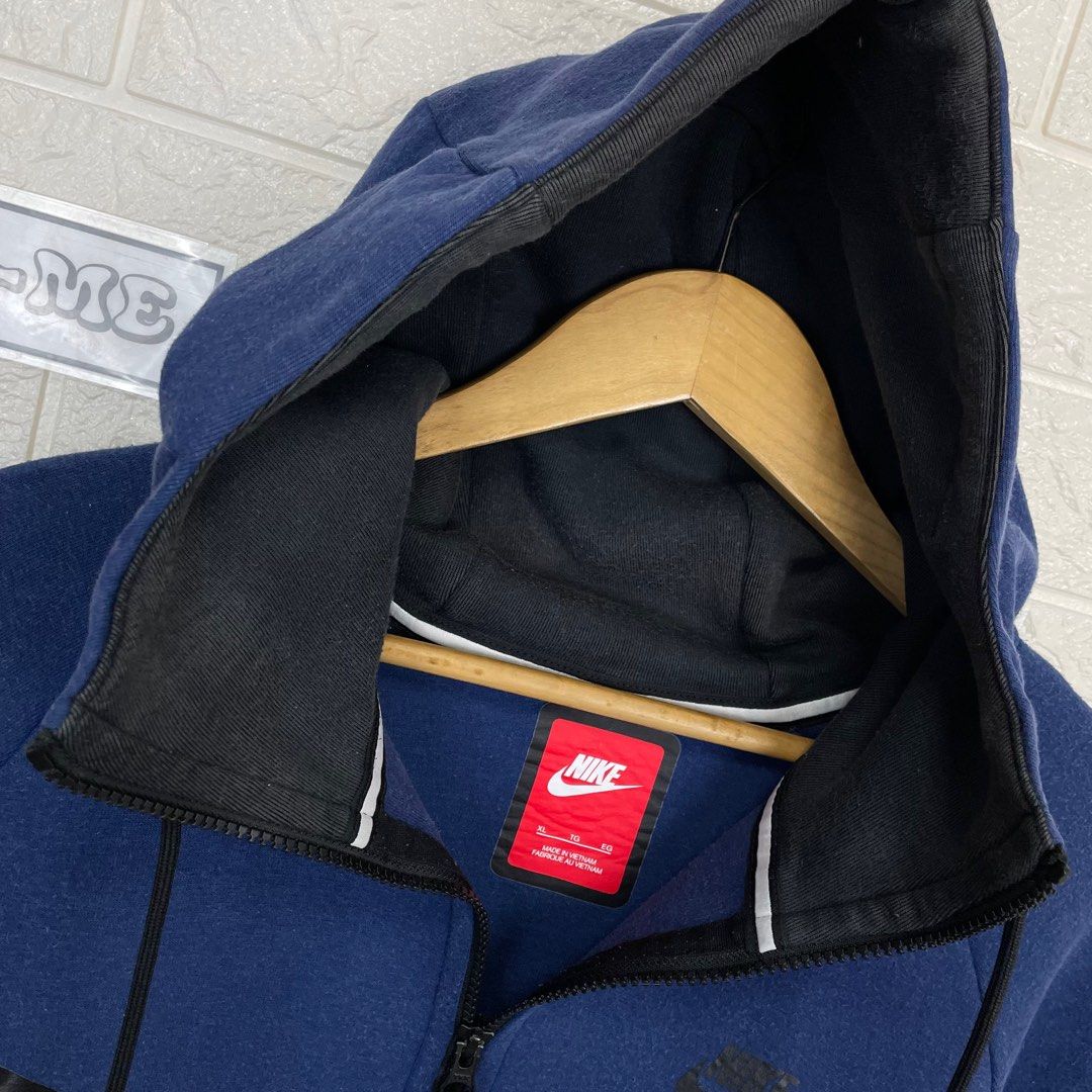 BLUE NIKE TECH FLEECE JACKET - XL, Men's Fashion, Coats, Jackets and ...