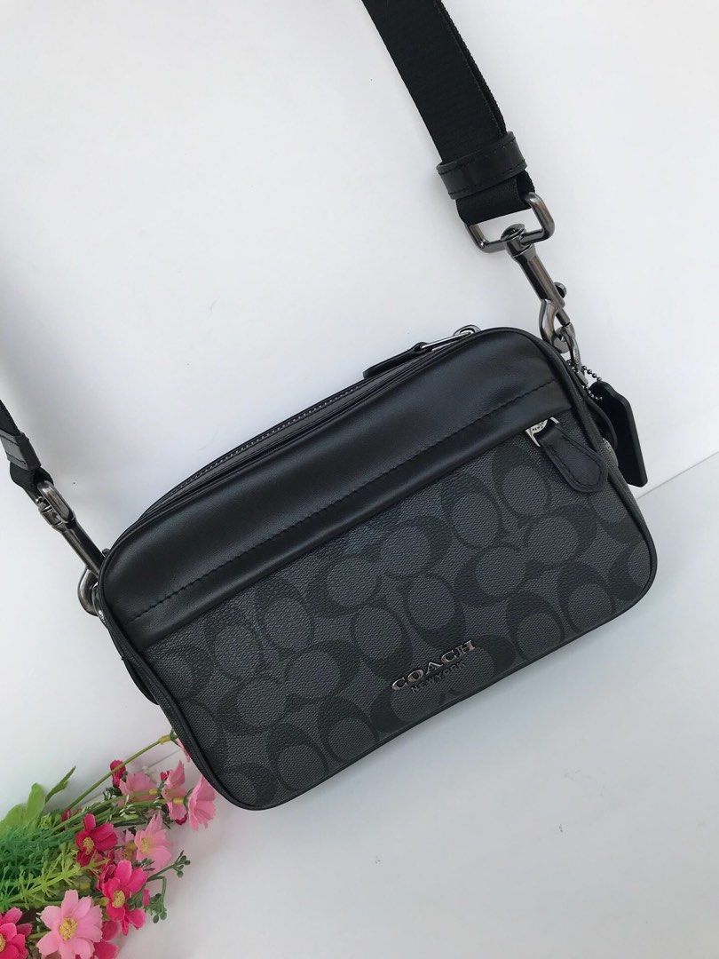 Coach 50715 50713 graham camera bag slingbag, Men's Fashion, Bags ...