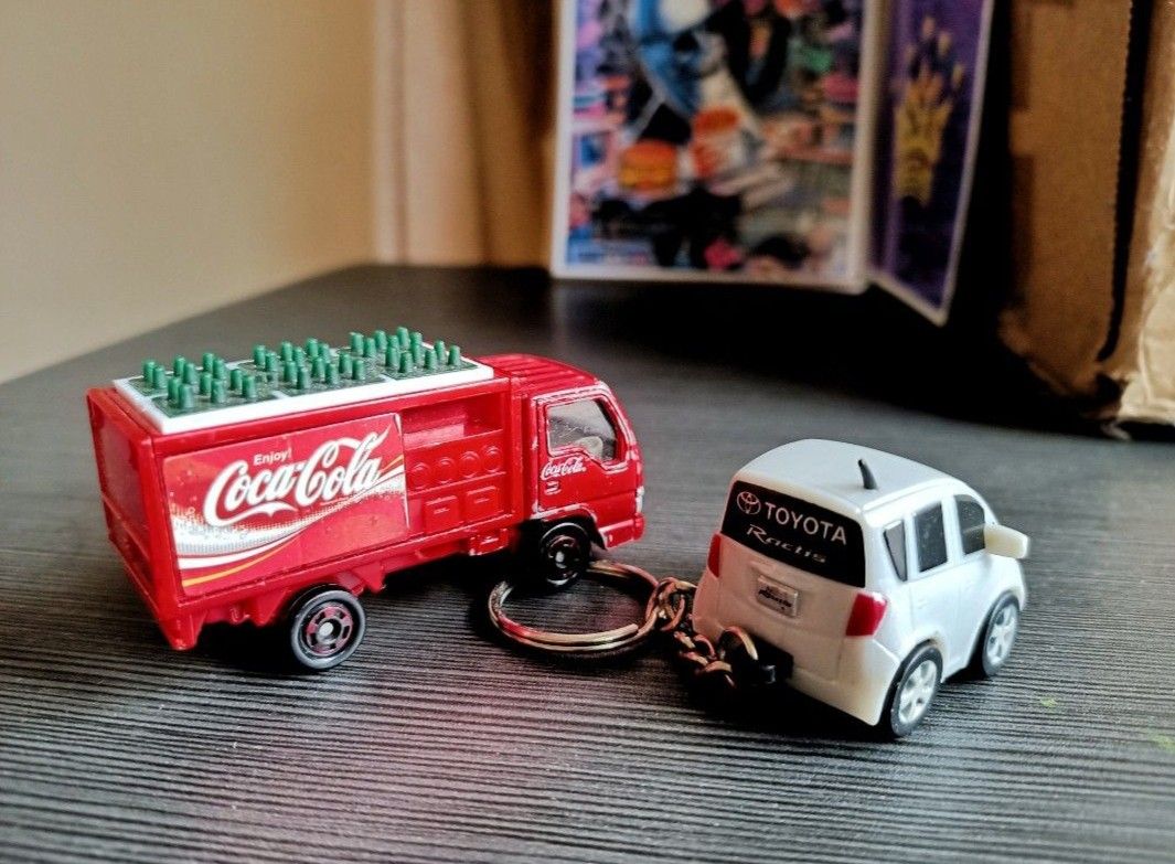 Coca cola Pogs and die cast and key chain, Hobbies & Toys, Memorabilia ...