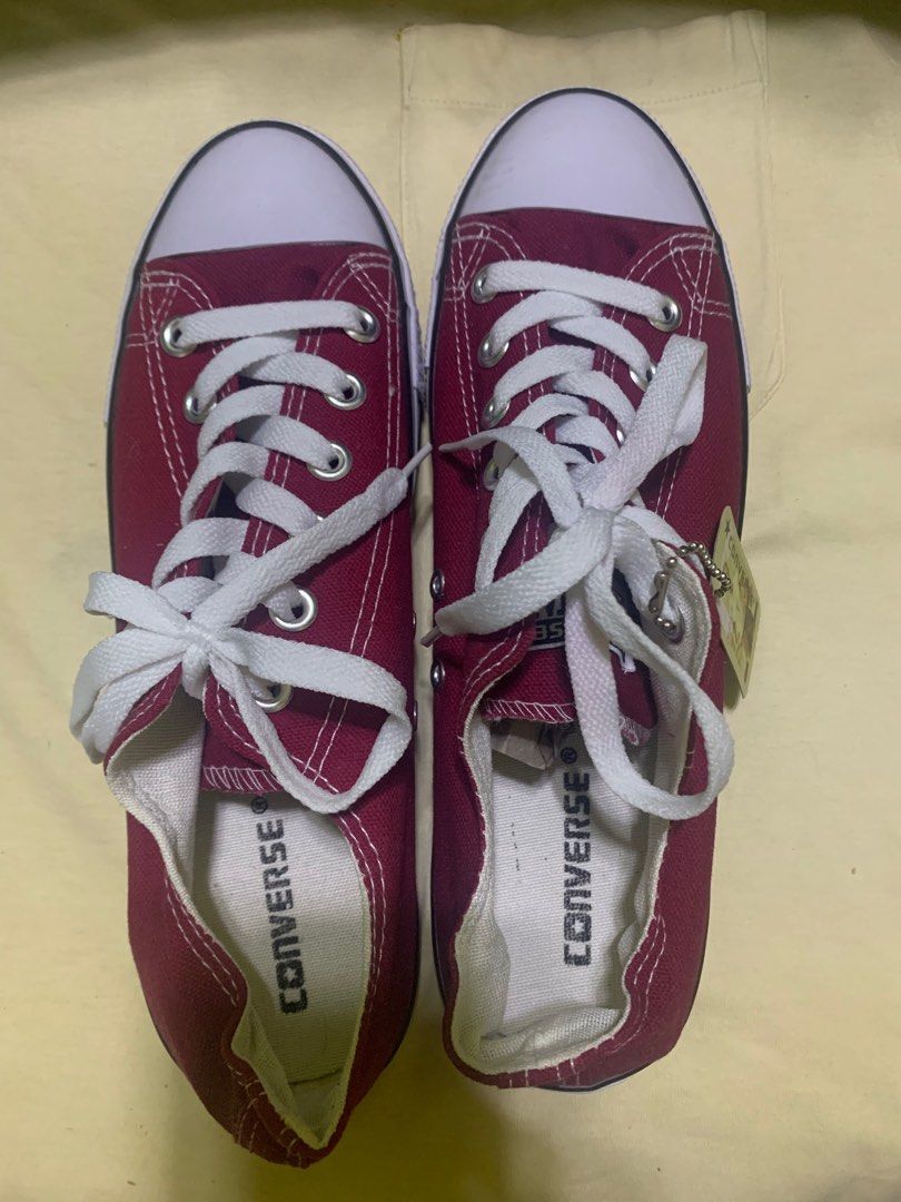 Converse Low Cut, Women's Fashion, Footwear, Sneakers on Carousell