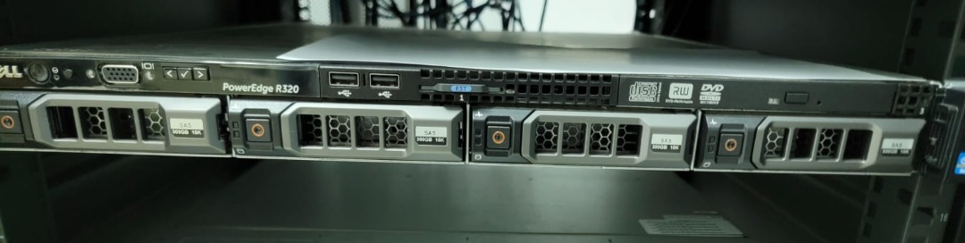 DELL PowerEdge R320 Server, 電腦＆科技, 商務用科技產品 - Carousell