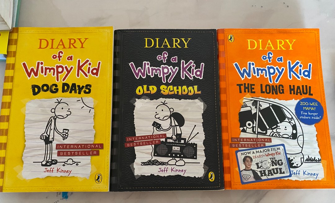 Diary of a wimpy kids, 興趣及遊戲, 書本 & 文具, 小說 & 故事書 - Carousell