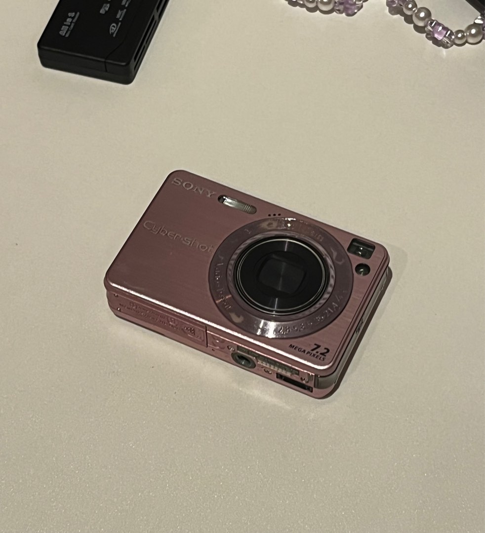 digi cam - pink sony cybershot, Photography, Cameras on Carousell