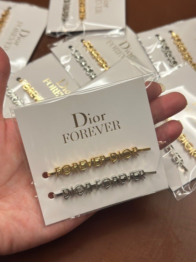 Dior hair clip set, Women's Fashion, Watches & Accessories, Hair ...