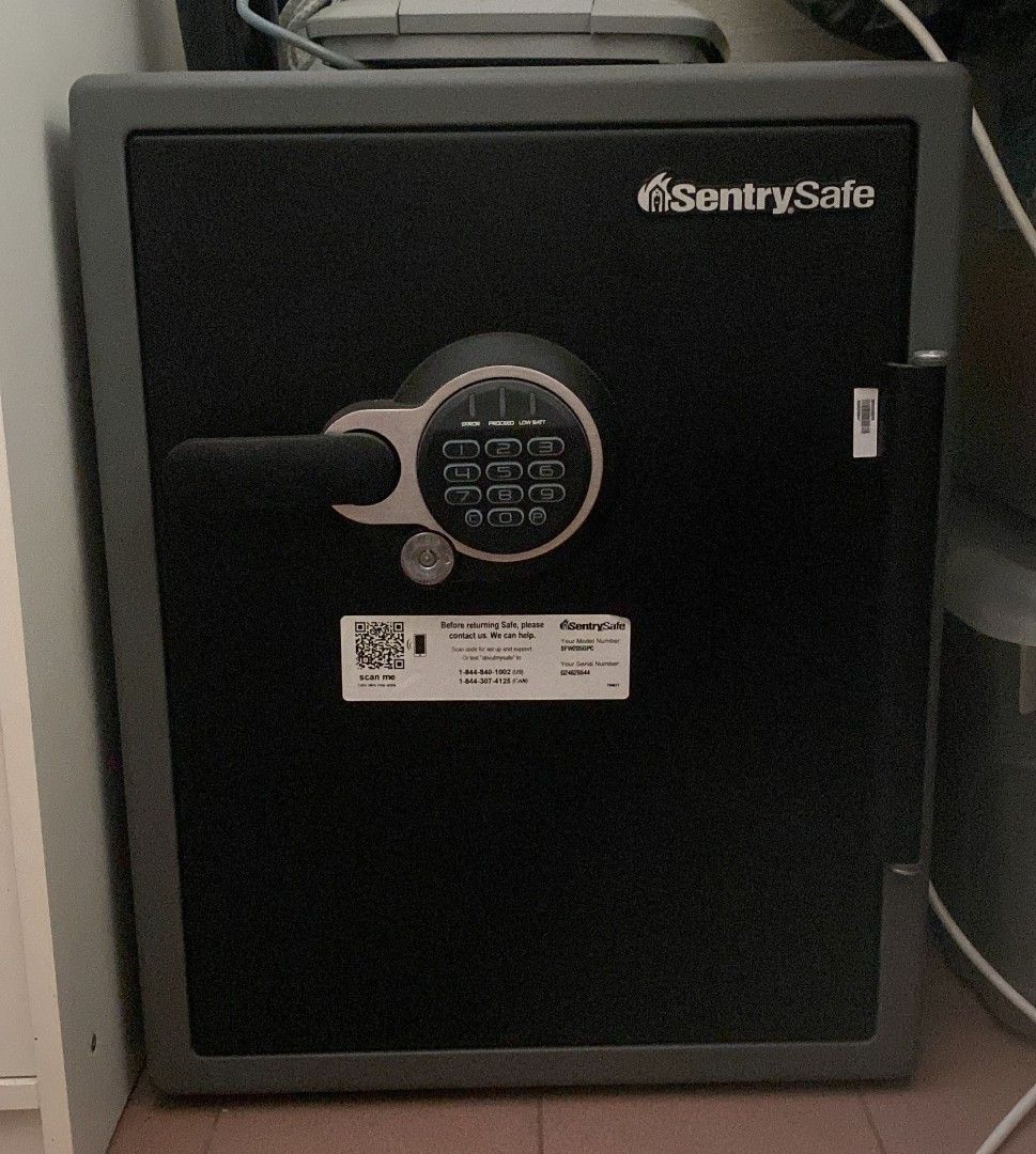 dual lock Sentry safe, Furniture & Home Living, Security & Locks, Safe ...