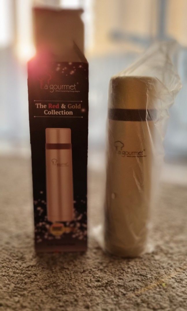 EXLCUSIVE COLLECTION: Red and Gold La Gourmet Thermalware Flask ...