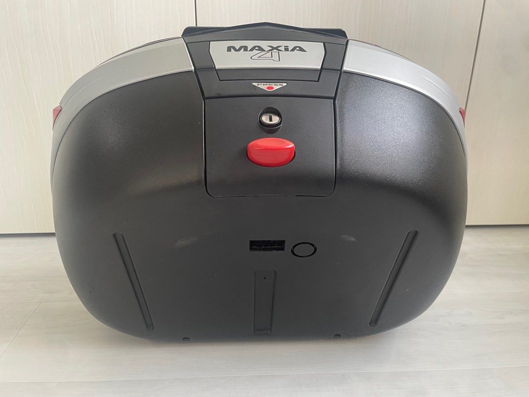 GIVI MAXIA 4 (56 litres) motorcycle Top box for sale with original thick backrest, Motorcycles ...