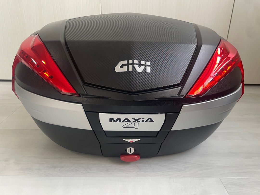 GIVI MAXIA 4 (56 litres) motorcycle Top box for sale with original thick backrest, Motorcycles ...