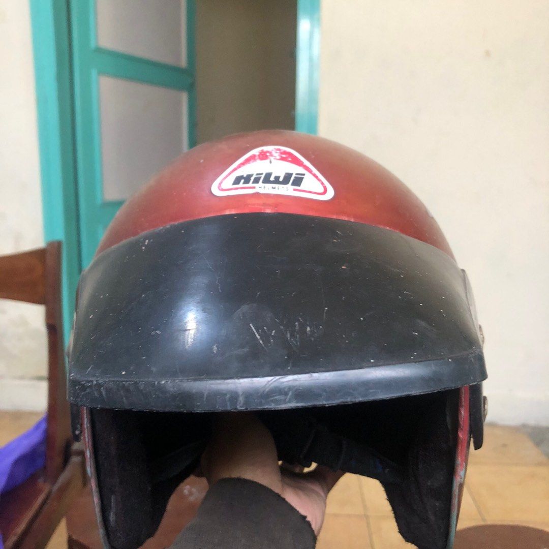 Helm jadul kiwi vintage, Motor di Carousell