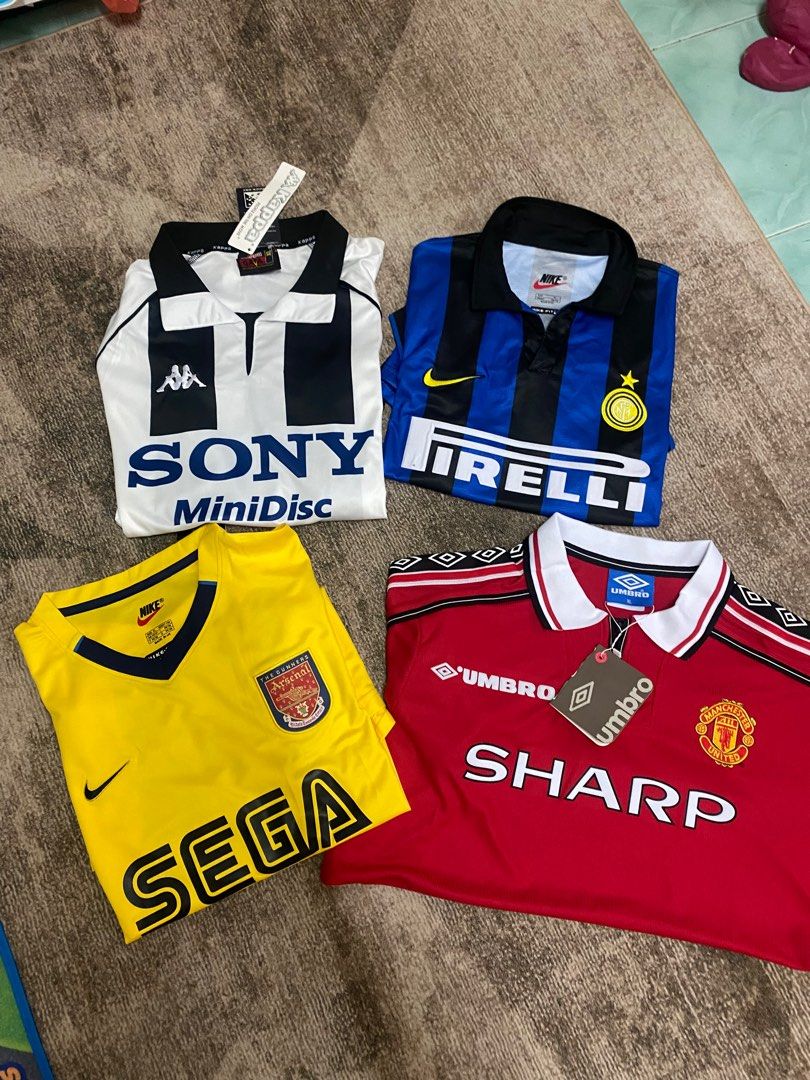 Jersey Bola vintage Combo, Men's Fashion, Tops & Sets, Tshirts & Polo ...