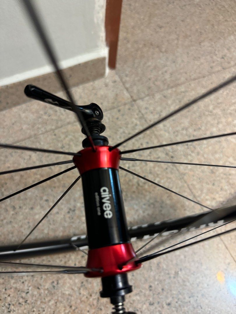 Knight Composite 35mm Carbon Wheelset with Aivee Edition One Hubs ...