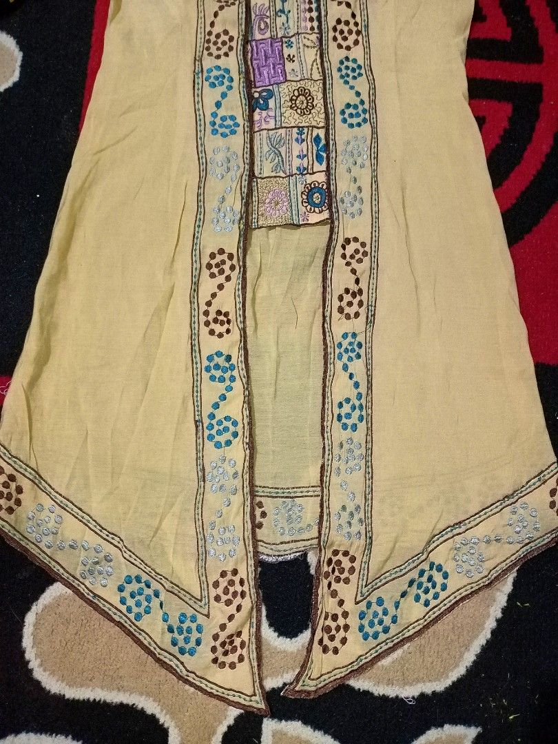 Kutu Baru Bordir Mewah / Kutu Baru Krem / Kebaya Krem, Fesyen Wanita ...