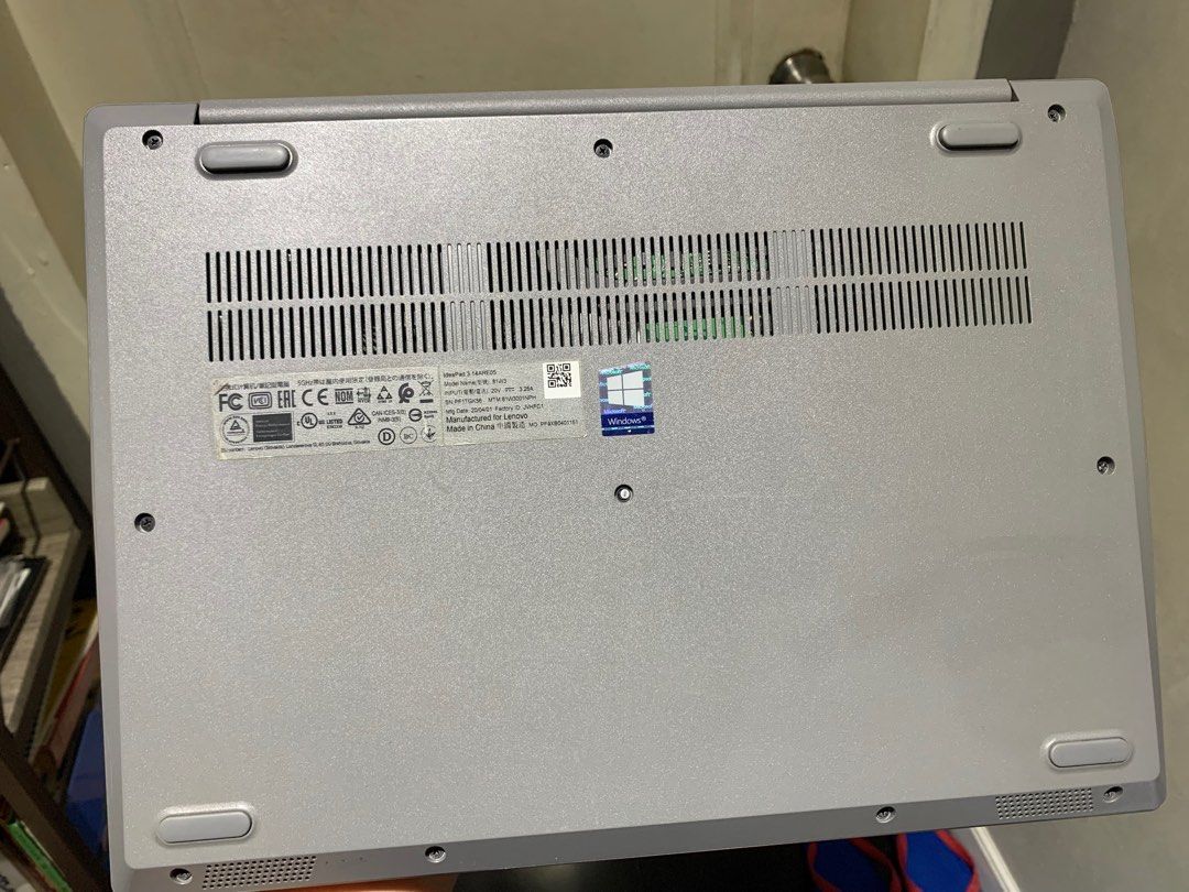 Lenovo IdeaPad 3 AMD Ryzen 3 4300U with Radeon Graphics; 8GB, Computers ...