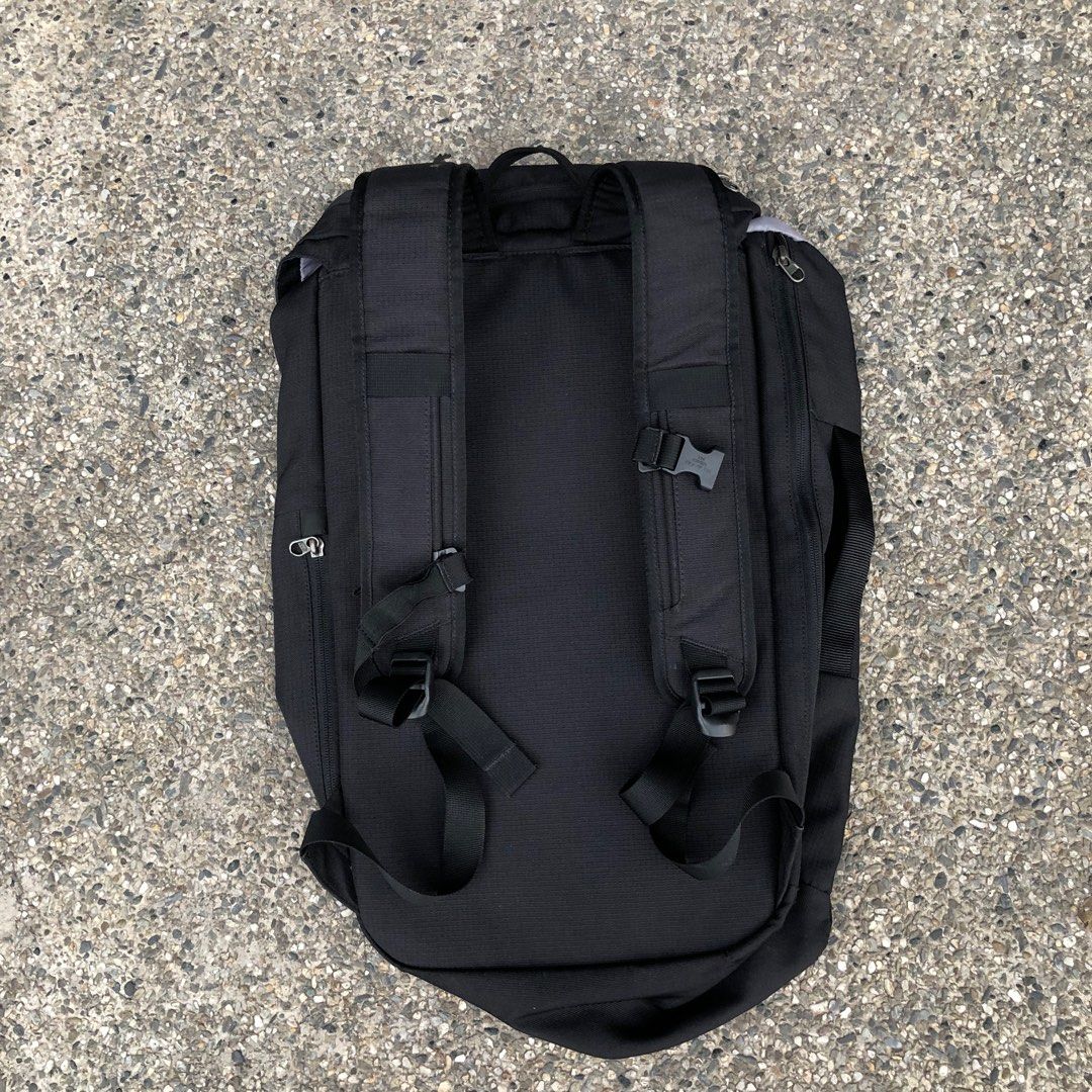 Levis Laptop Backpack Black, Men's Fashion, Bags, Backpacks on Carousell