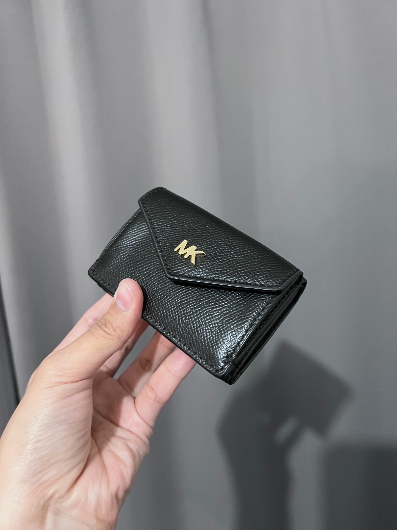 Michael Kors Compact Wallet, Women's Fashion, Bags & Wallets, Wallets ...