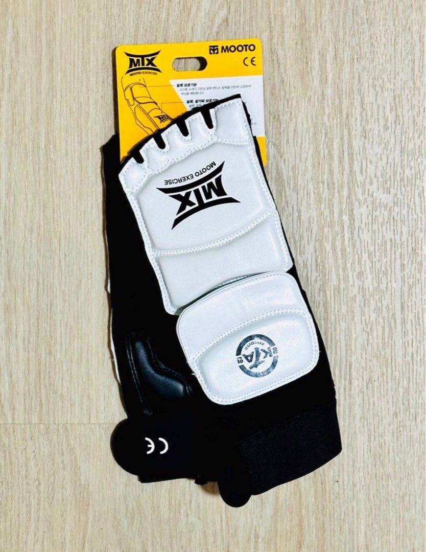 Mooto Mtx Foot Protector S2, Sports Equipment, Other Sports Equipment ...