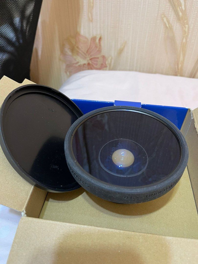 Olympus PTWC-01 wide angle underwater wide conversion lens, 攝影器材, 鏡頭及裝備 - Carousell