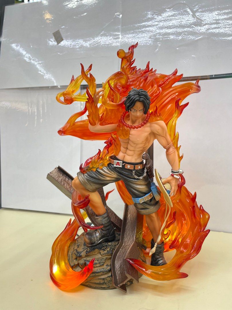 One picec, Hobbies & Toys, Toys & Games on Carousell