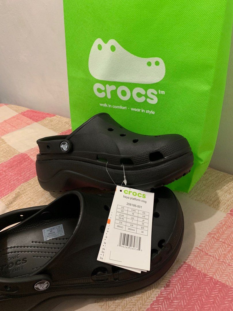 Original baya crocs, Men's Fashion, Footwear, Slippers & Slides on ...