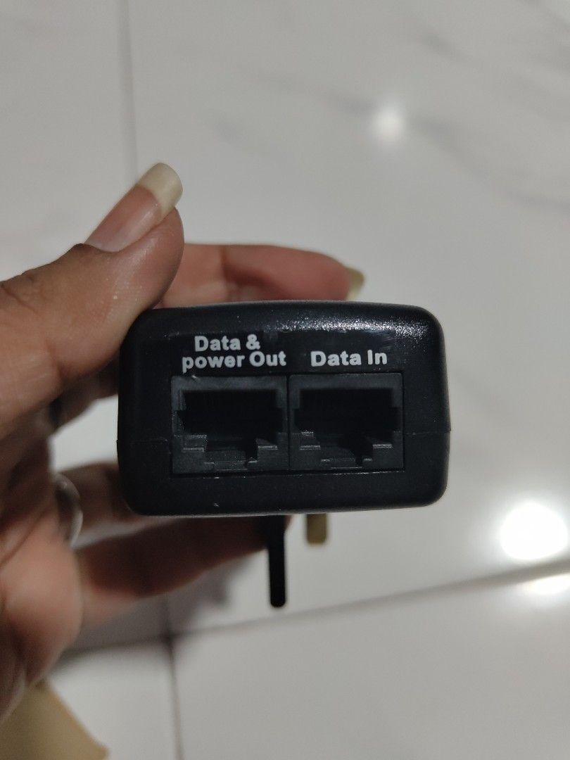 Poe ethernet power adapter ac / dc 10/100 mbs adaptive rj-45 port ...