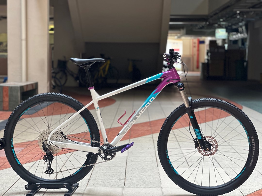 polygon xtrada, Sports Equipment, Bicycles & Parts, Bicycles on Carousell