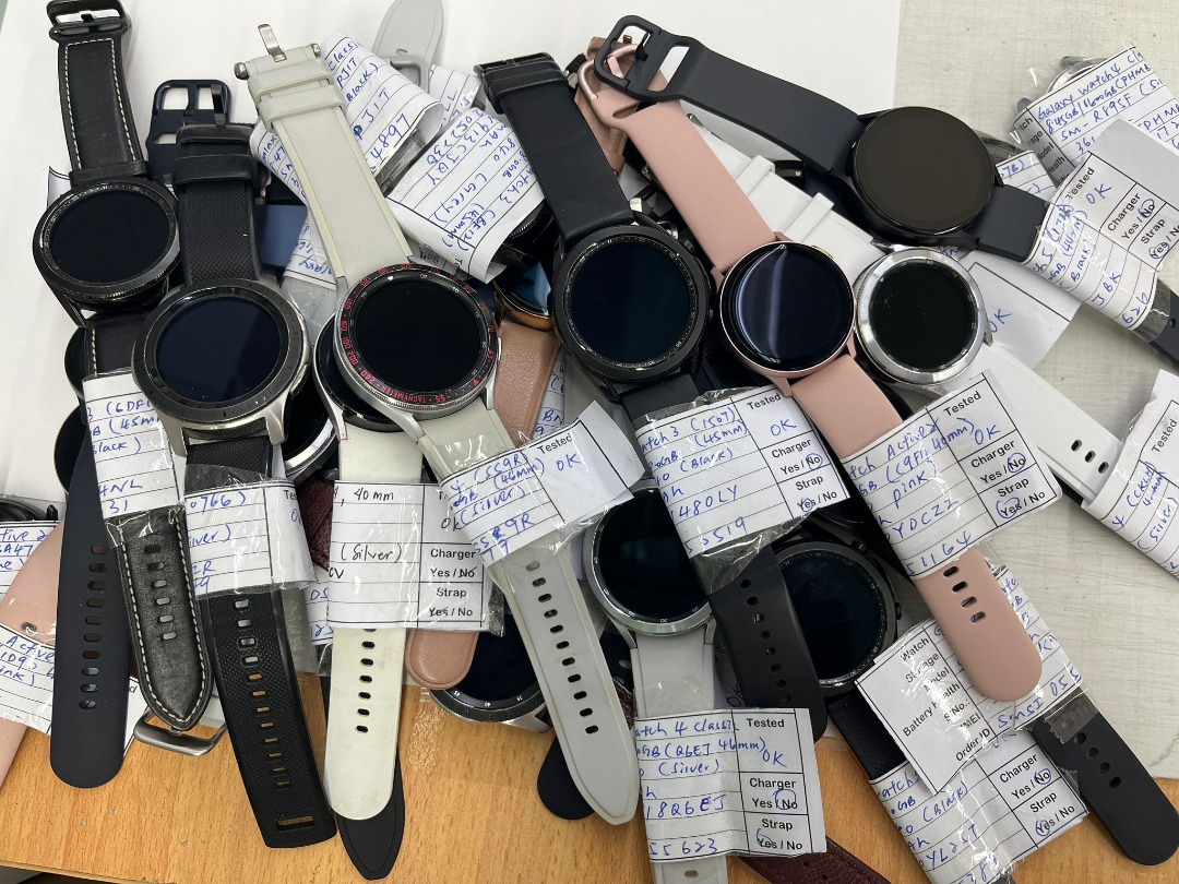 SAMSUNG WATCH, Mobile Phones & Gadgets, Wearables & Smart Watches on ...