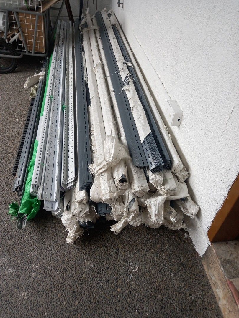 Slotted angle bar, Commercial & Industrial, Industrial Equipment on ...
