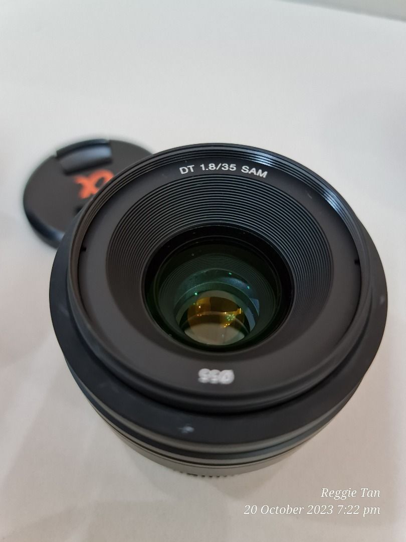 Sony DT 35mm f/1.8 SAM Lens, Photography, Lens & Kits on Carousell