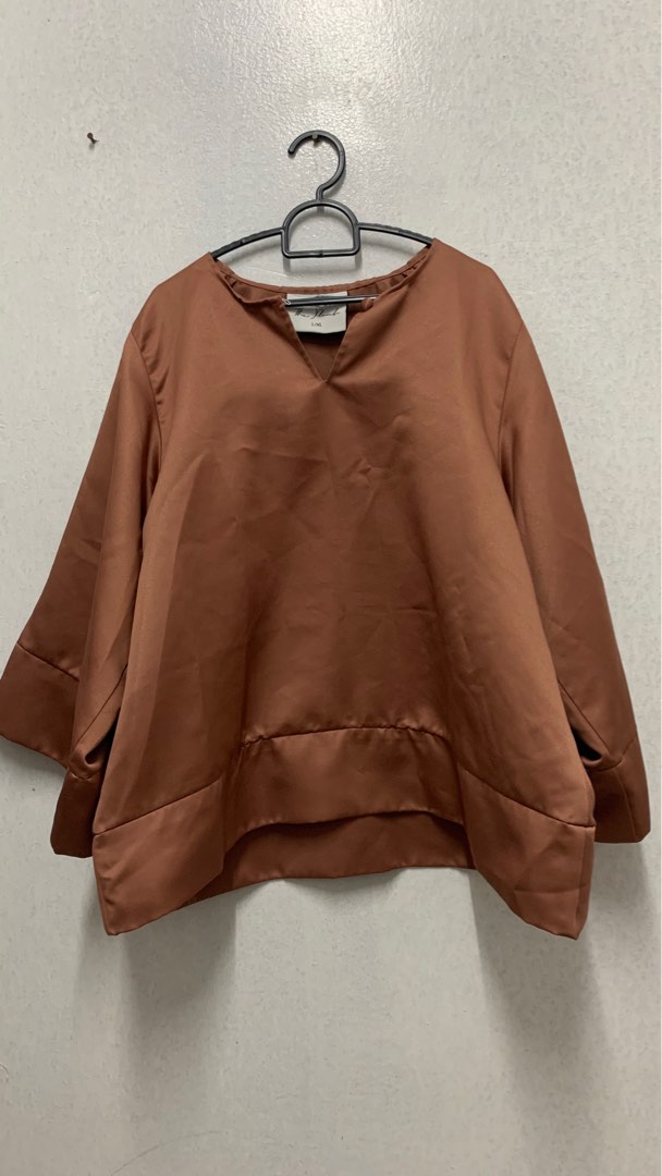 The Klambi basic kedah, Women's Fashion, Tops, Other Tops on Carousell