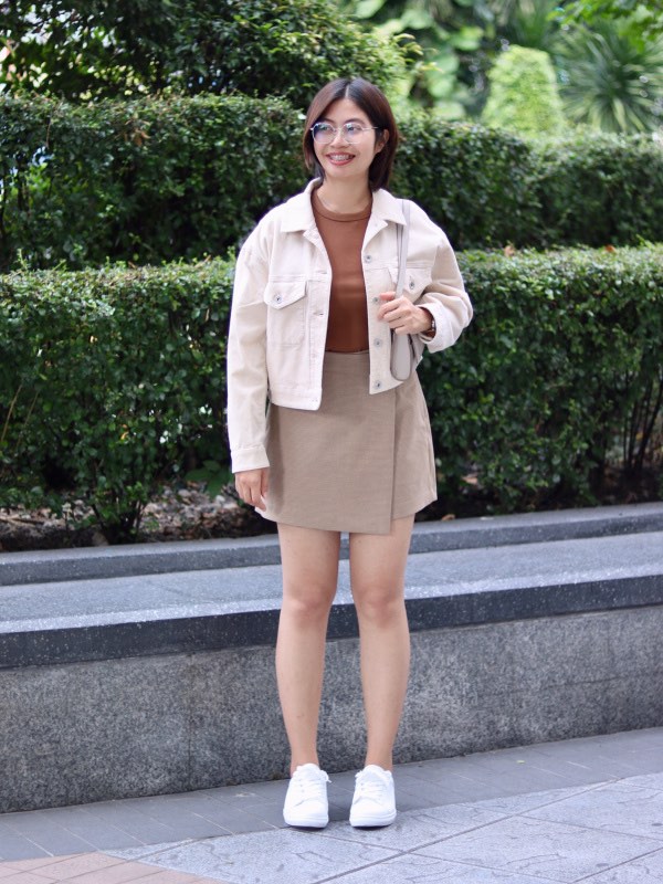 UNIQLO Corduroy Cropped Jacket in Off-White, Women's Fashion, Coats ...