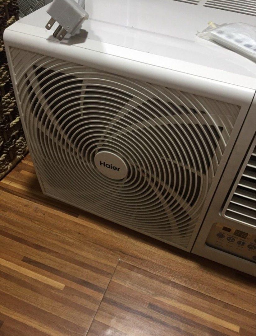 Window Type Aircon 1HP w/ Remote - Haier, TV & Home Appliances, Air ...