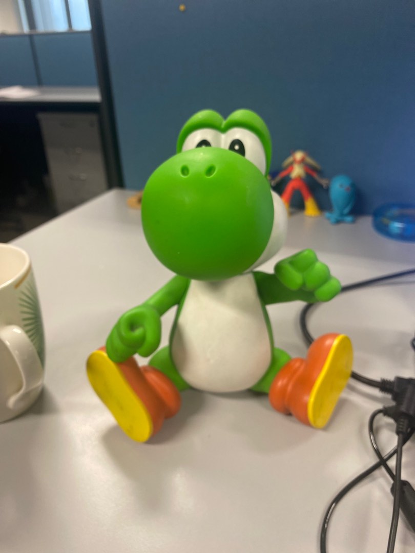 Yoshi 2006 Nintendo vintage, Hobbies & Toys, Toys & Games on Carousell