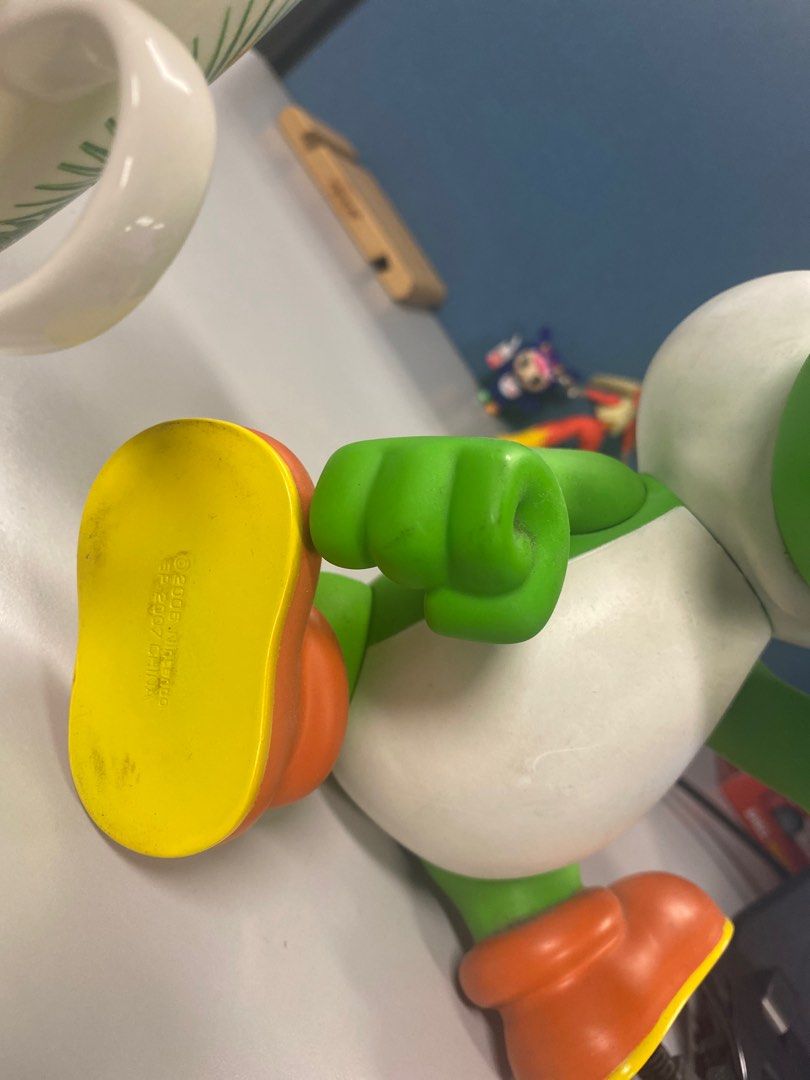 Yoshi 2006 Nintendo vintage, Hobbies & Toys, Toys & Games on Carousell