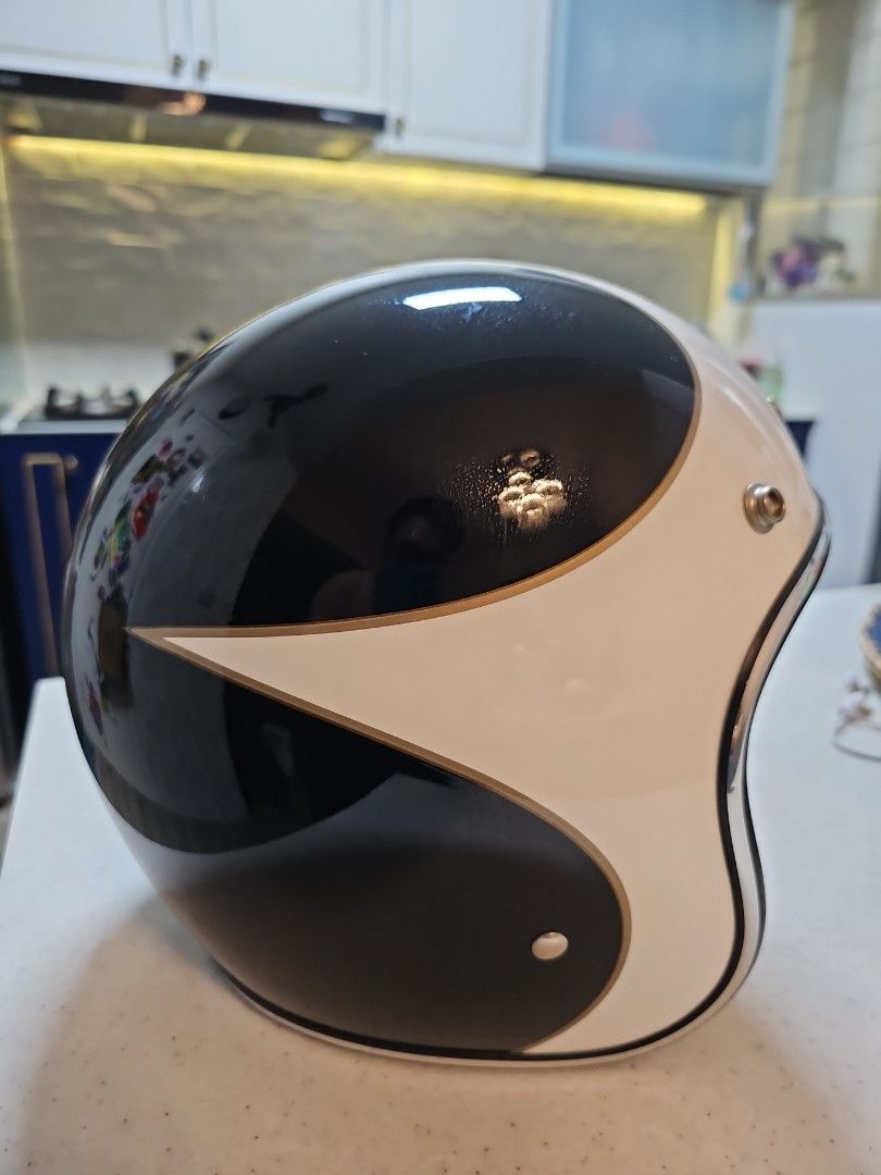 Zulu helmet, Motorcycles, Motorcycle Apparel on Carousell