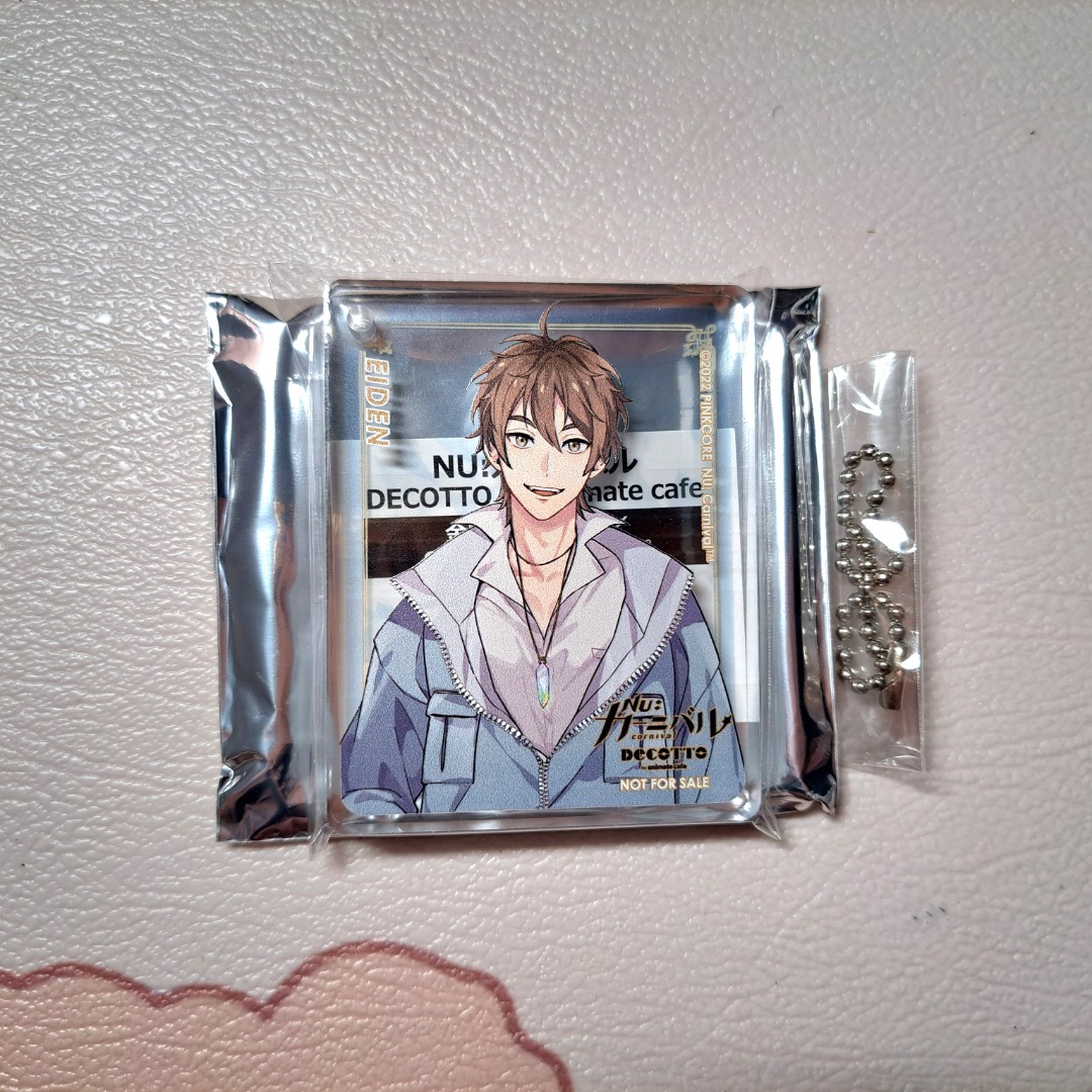 【放】新世界狂歡 伊得 エイト Eiden decotto animate cafe colotta 滿贈麻雀 亞克力, 興趣及遊戲, 玩具 & 遊戲類 - Carousell