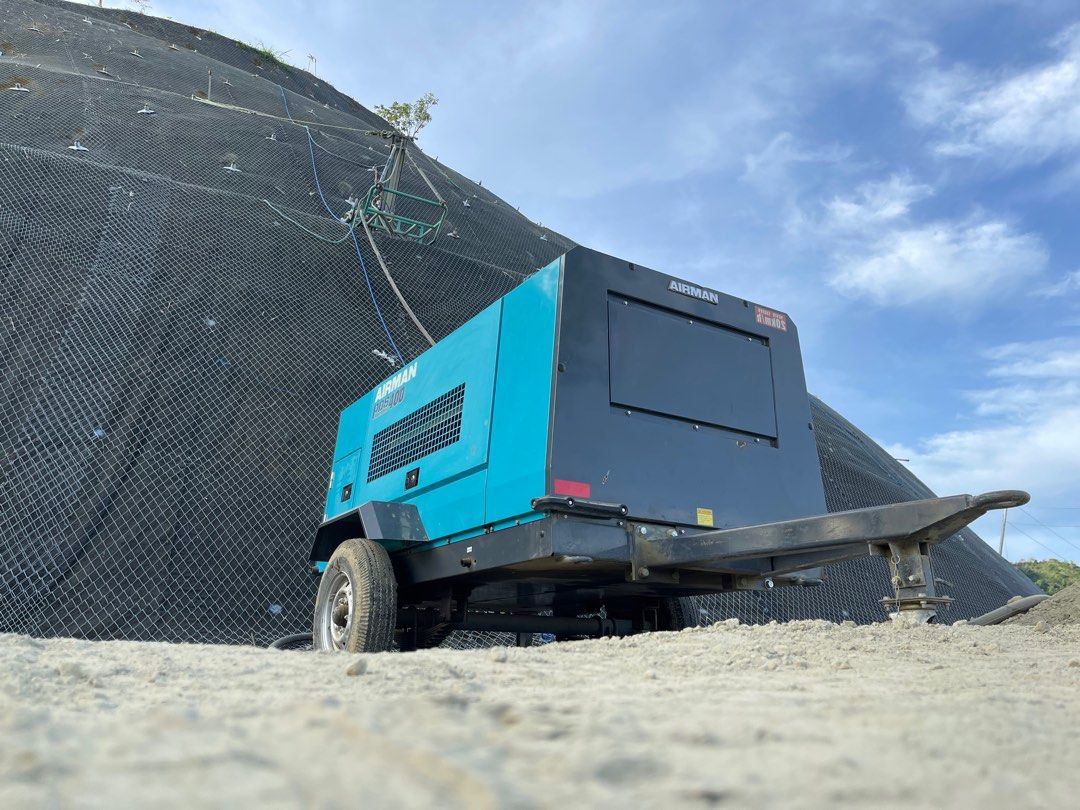 Airman PDS400S Air Compressor, Commercial & Industrial, Construction ...