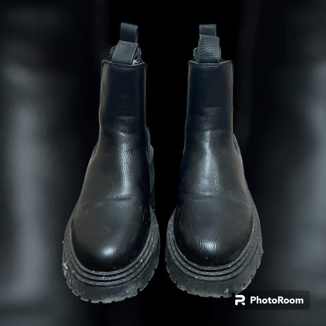 Betsy Hermione Boots, Women's Fashion, Footwear, Boots on Carousell