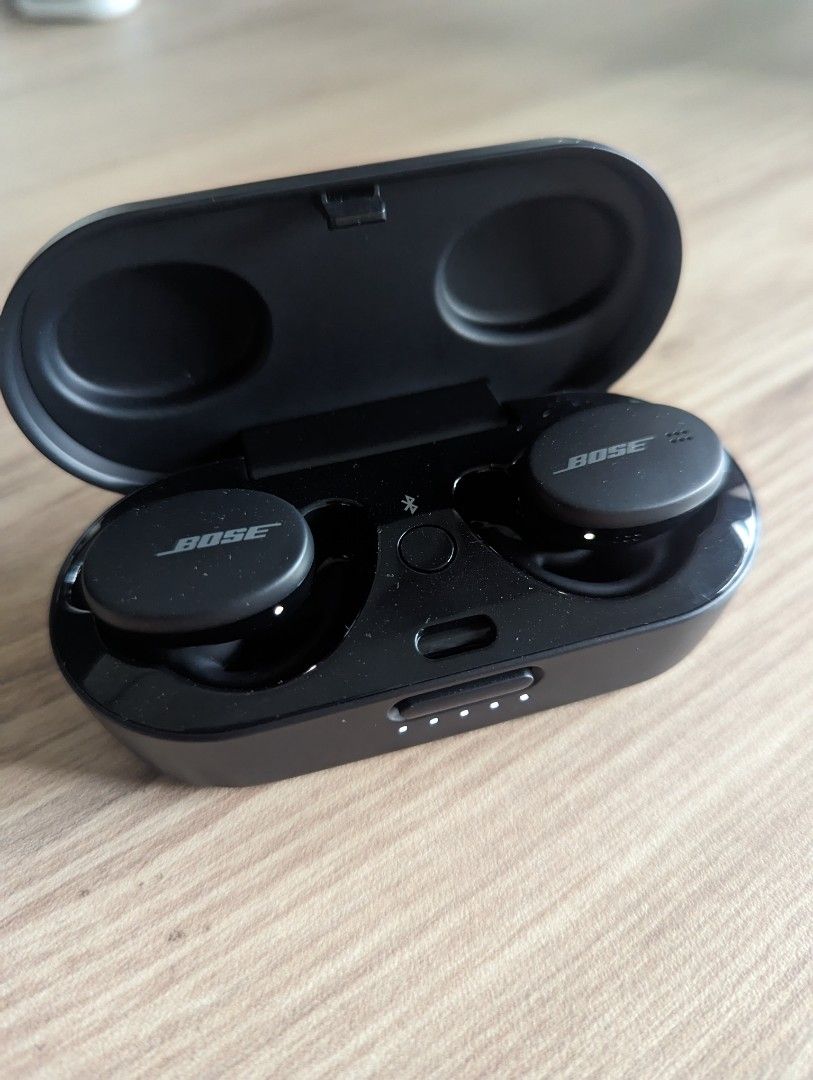 Bose sports earbuds, Audio, Earphones on Carousell